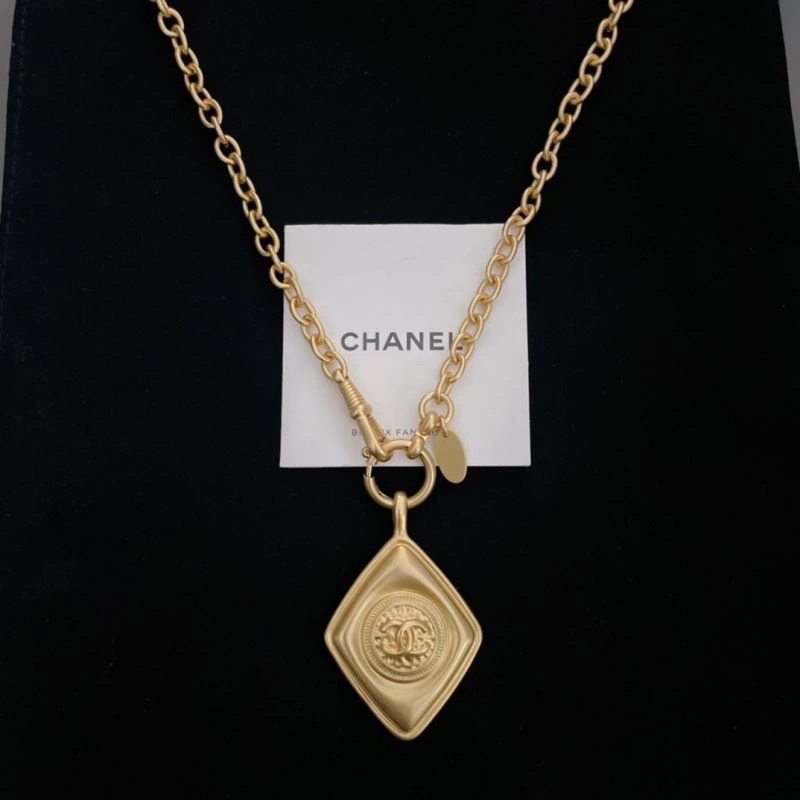 High accuracy Chanel Necklaces