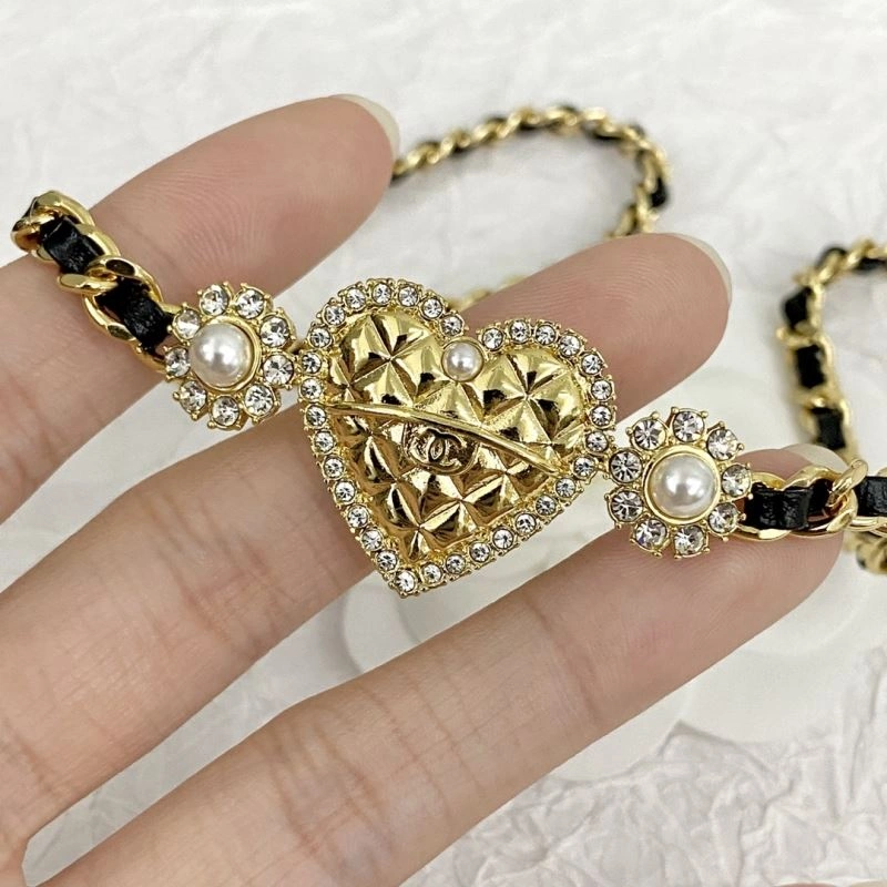 Bargain Chanel Necklaces