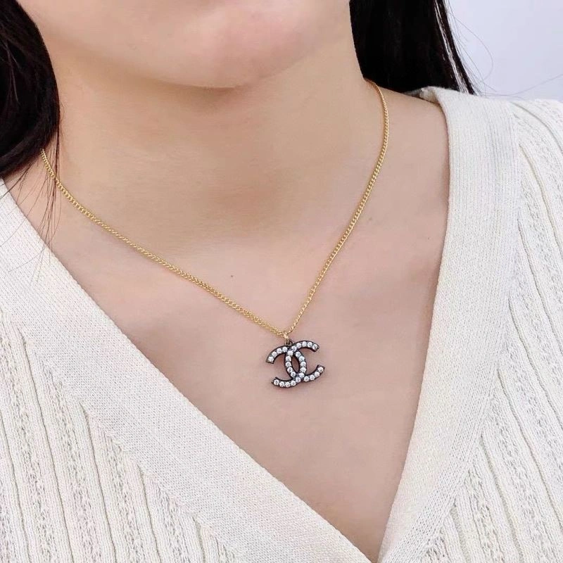 Inexpensive Chanel Necklaces