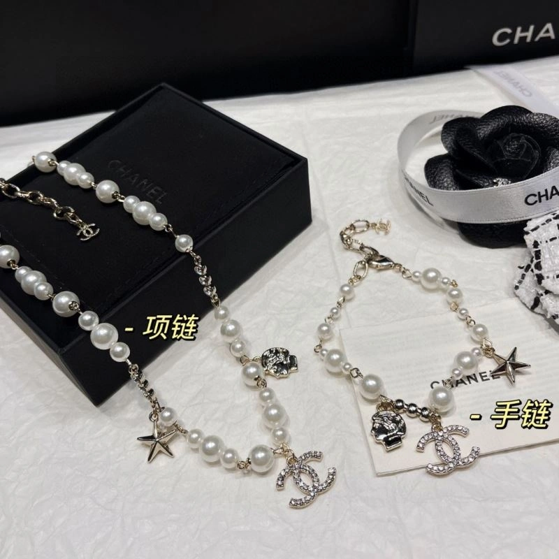 Low-cost Chanel Necklaces
