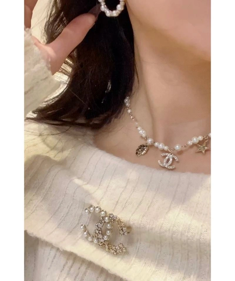 Low-cost Chanel Necklaces