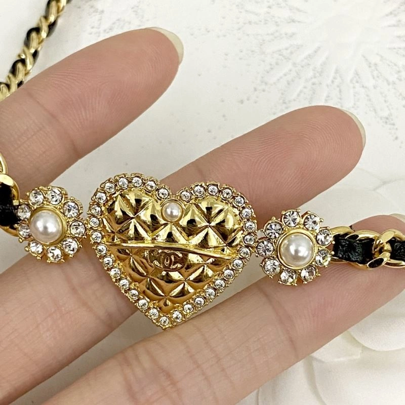 Bargain Chanel Necklaces