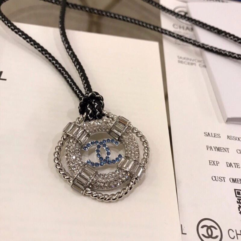 Accurate model Chanel Necklaces