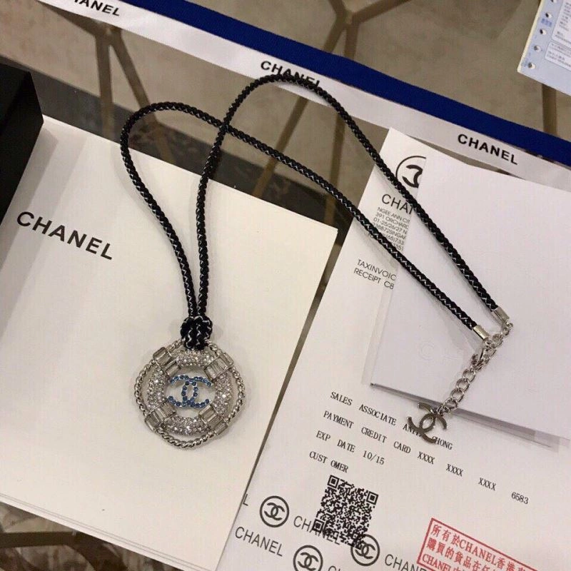Accurate model Chanel Necklaces