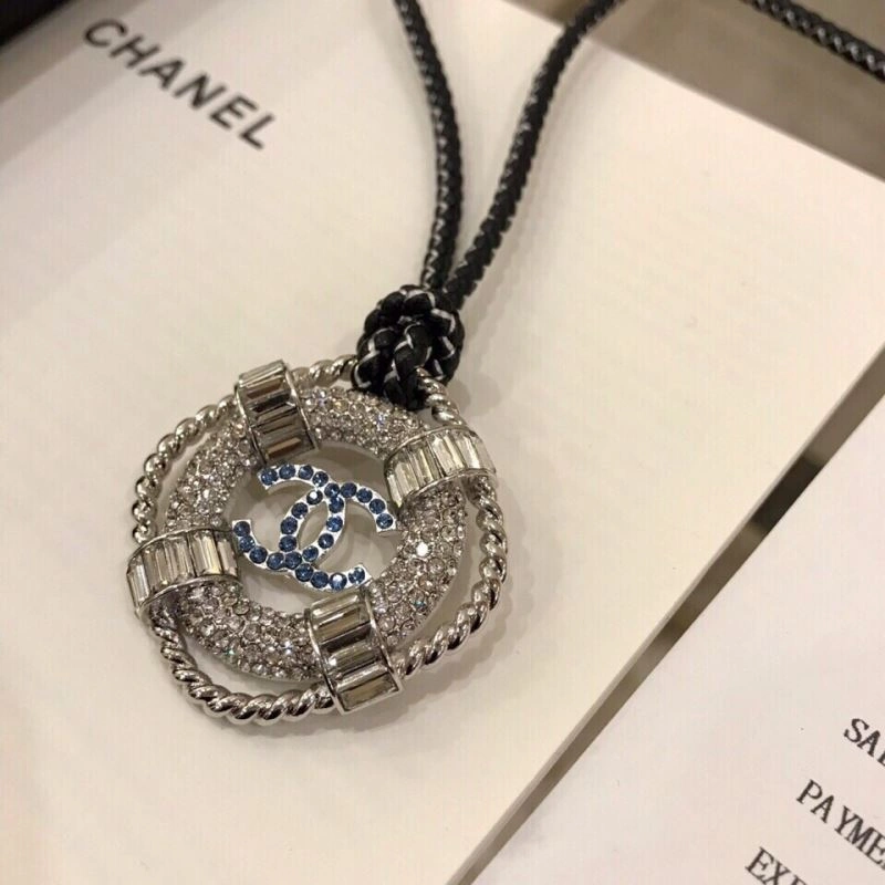 Accurate model Chanel Necklaces