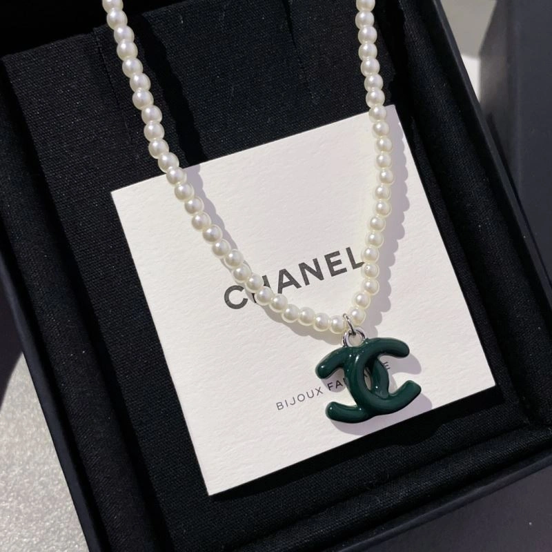 Cut-rate Chanel Necklaces