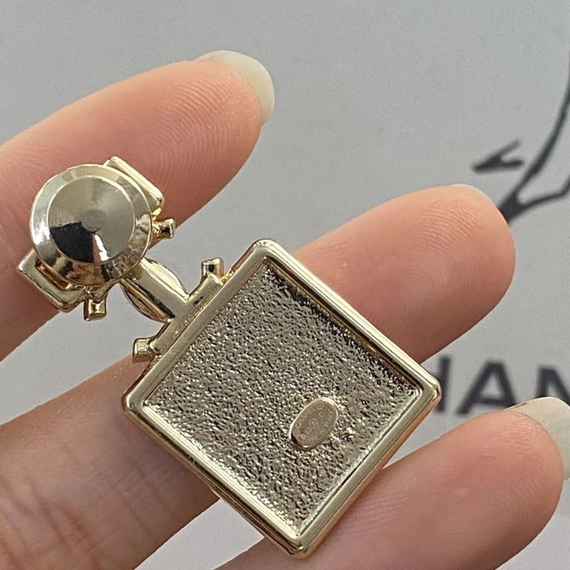 Cut-rate Chanel Necklaces