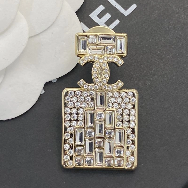 Cut-rate Chanel Necklaces