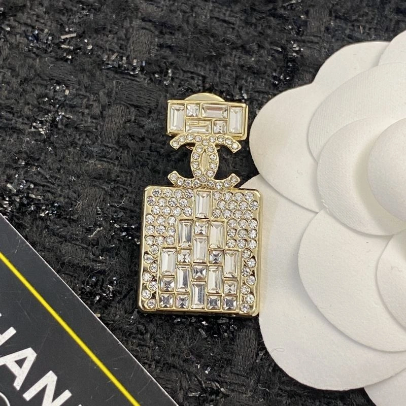 Cut-rate Chanel Necklaces
