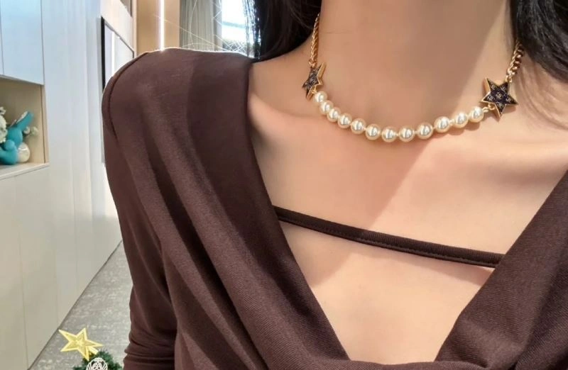 Brand-authenticated Chanel Necklaces
