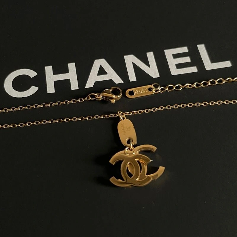 Cut-rate Chanel Necklaces