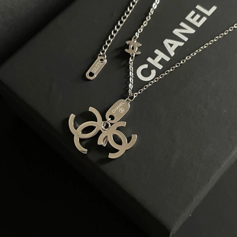 Original Chanel Necklaces