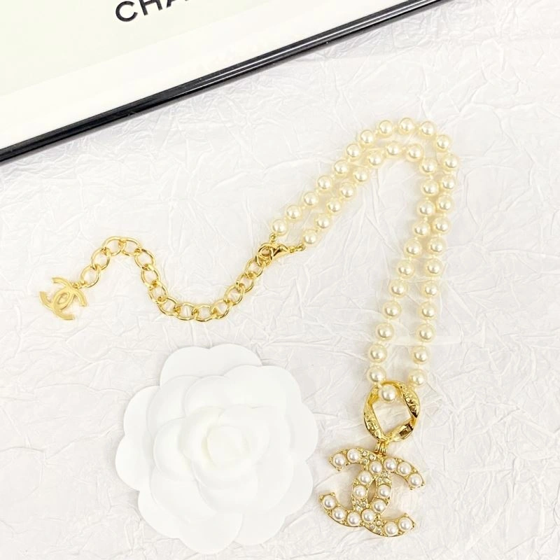Low-cost Chanel Necklaces