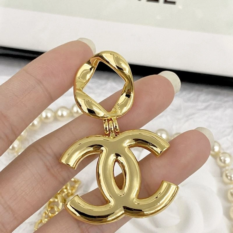 Low-cost Chanel Necklaces