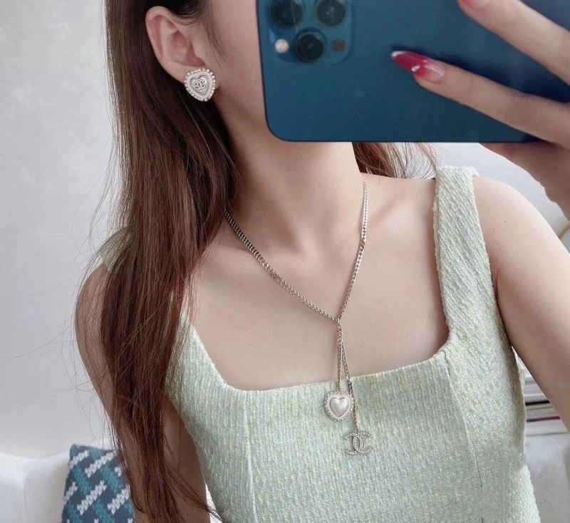 Reasonably priced Chanel Necklaces