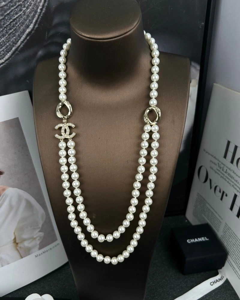 Accurate model Chanel Necklaces