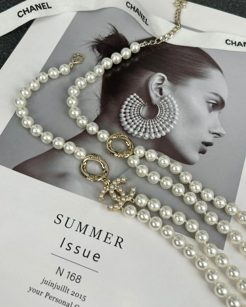 Accurate model Chanel Necklaces