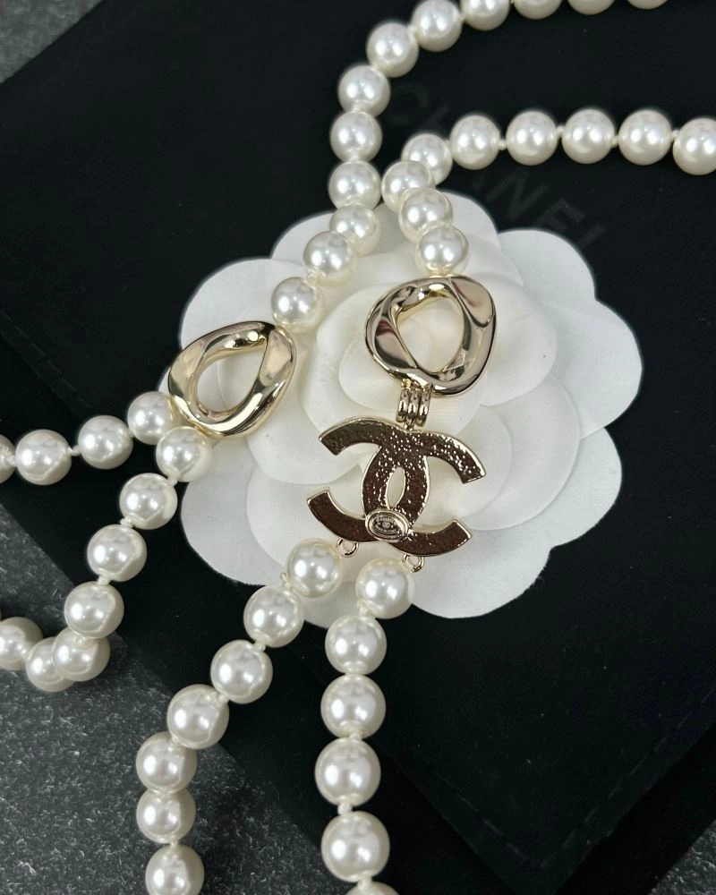 Accurate model Chanel Necklaces