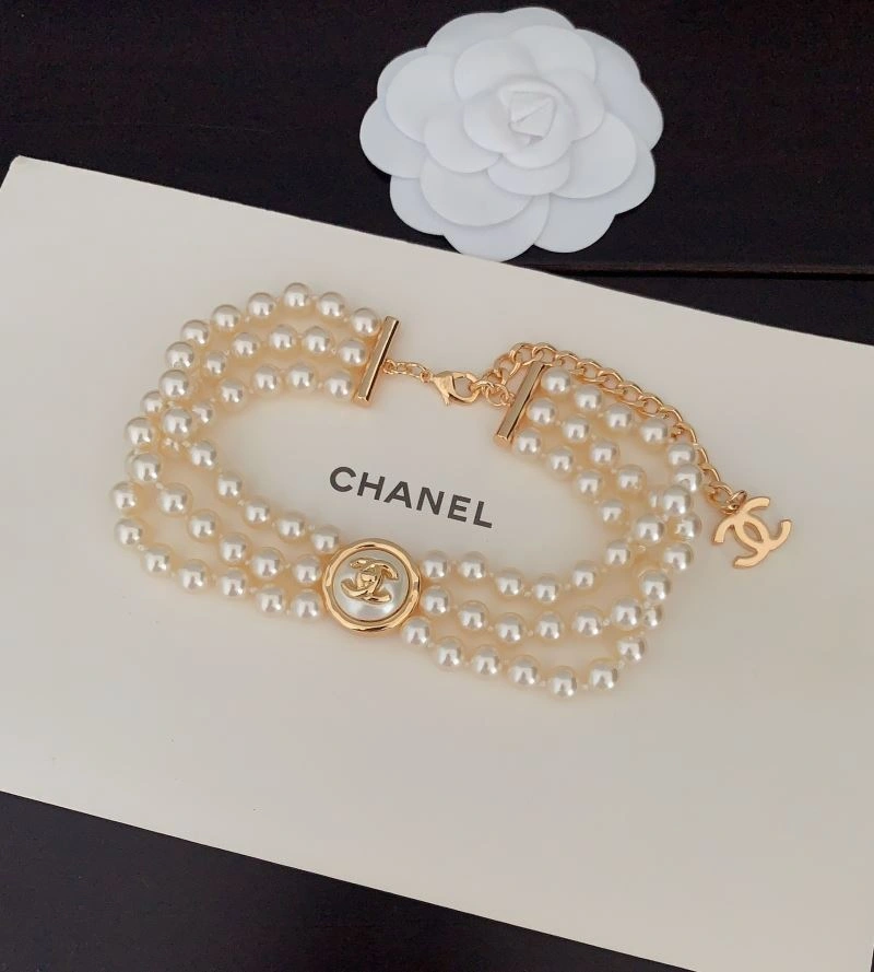 Bargain Chanel Necklaces