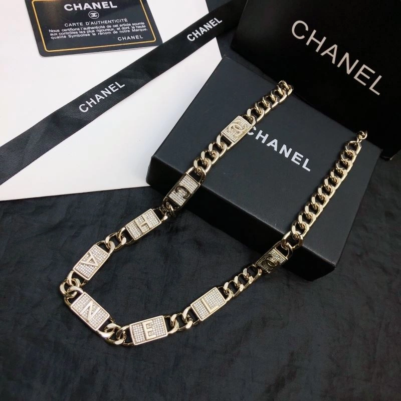 Top mirror Chanel Necklaces