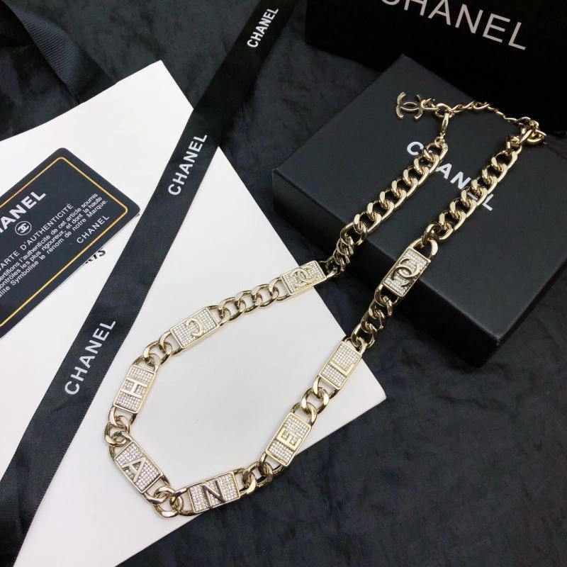 Top mirror Chanel Necklaces