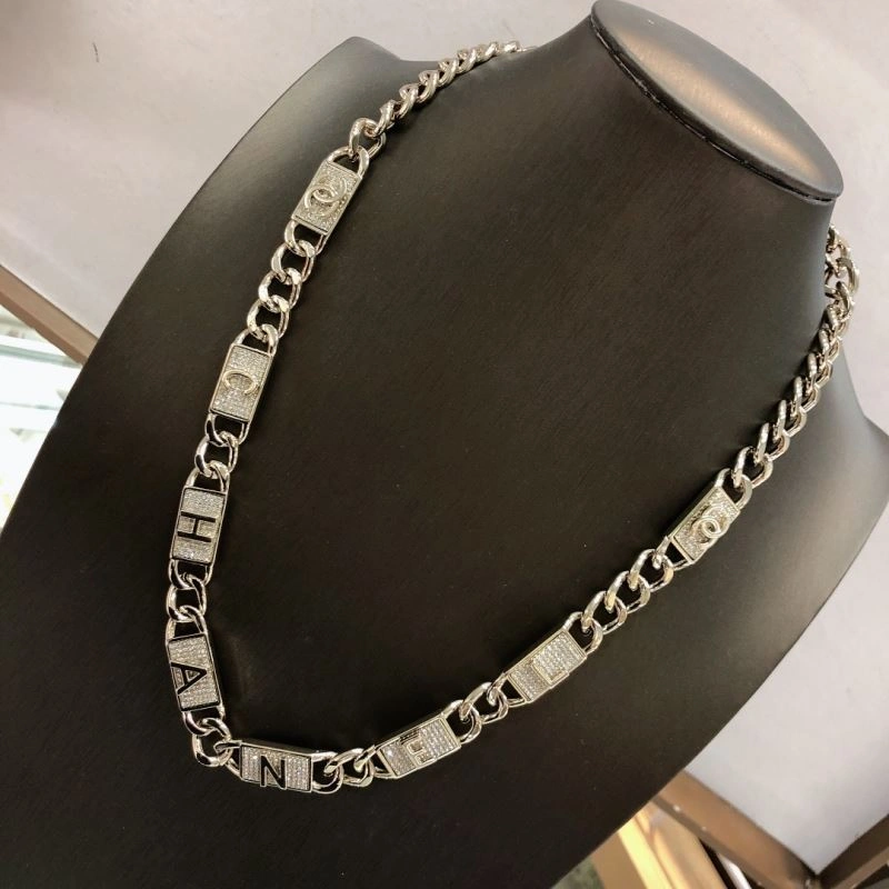 Top mirror Chanel Necklaces