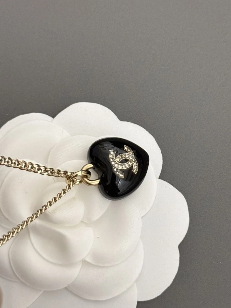 Accurate model Chanel Necklaces