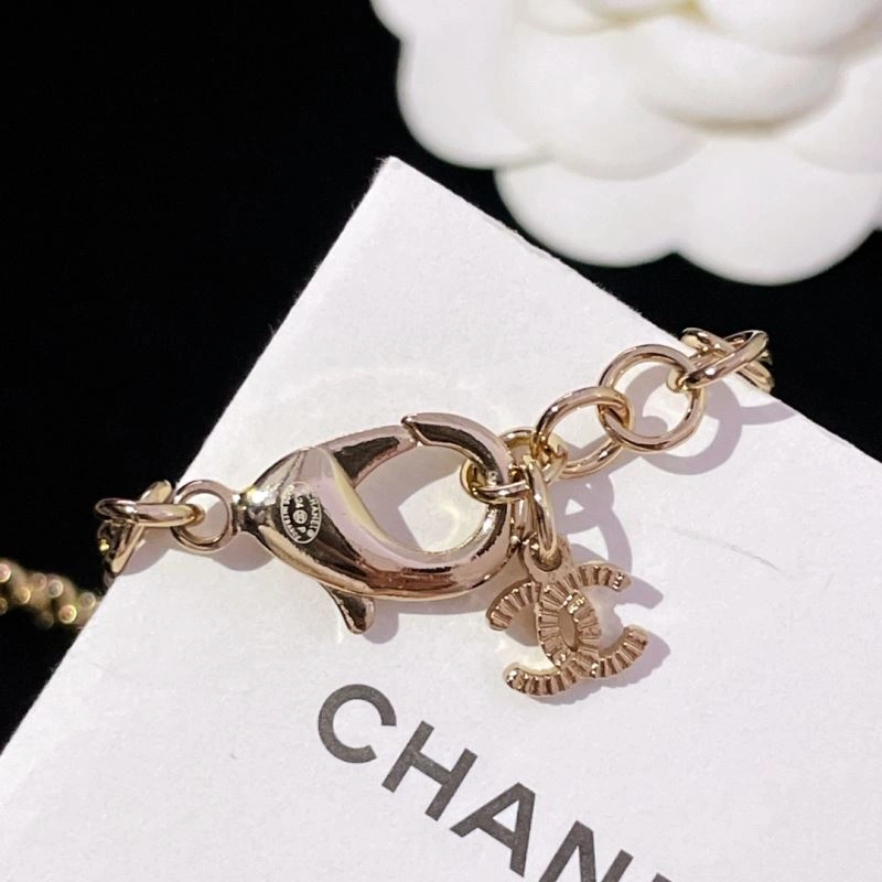 Accurate model Chanel Necklaces