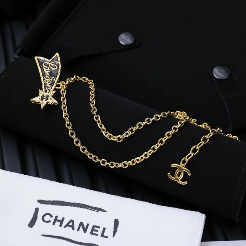 Accurate model Chanel Necklaces