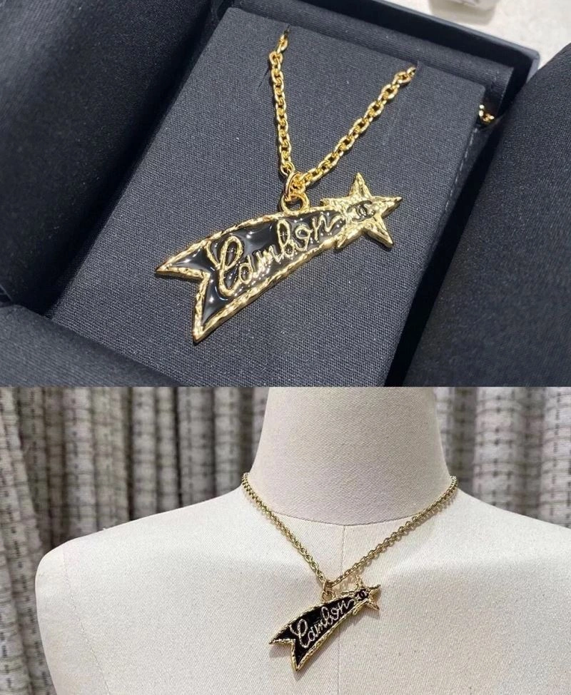 Accurate model Chanel Necklaces