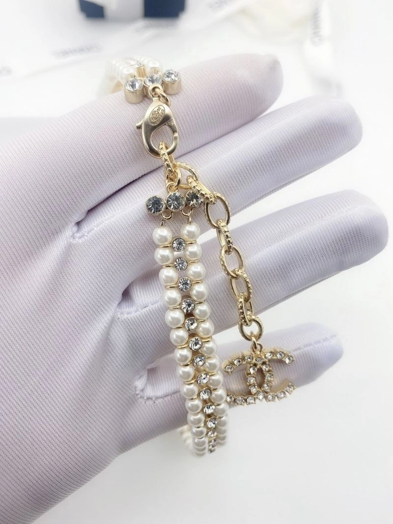 Value-priced Chanel Necklaces