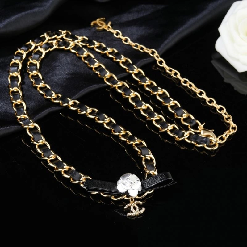 Top match Chanel Necklaces