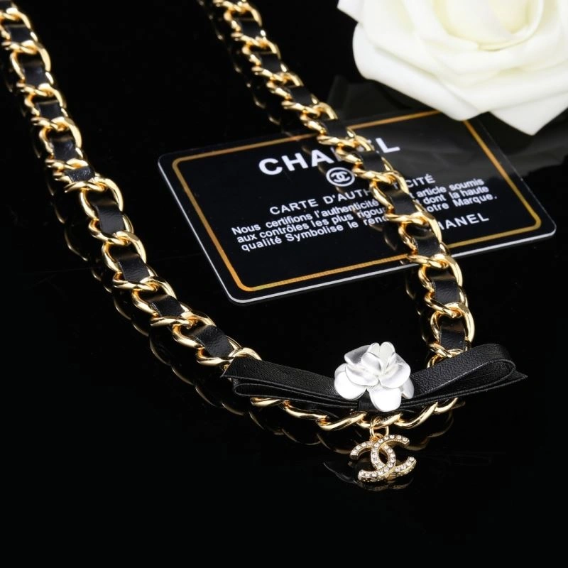 Top match Chanel Necklaces