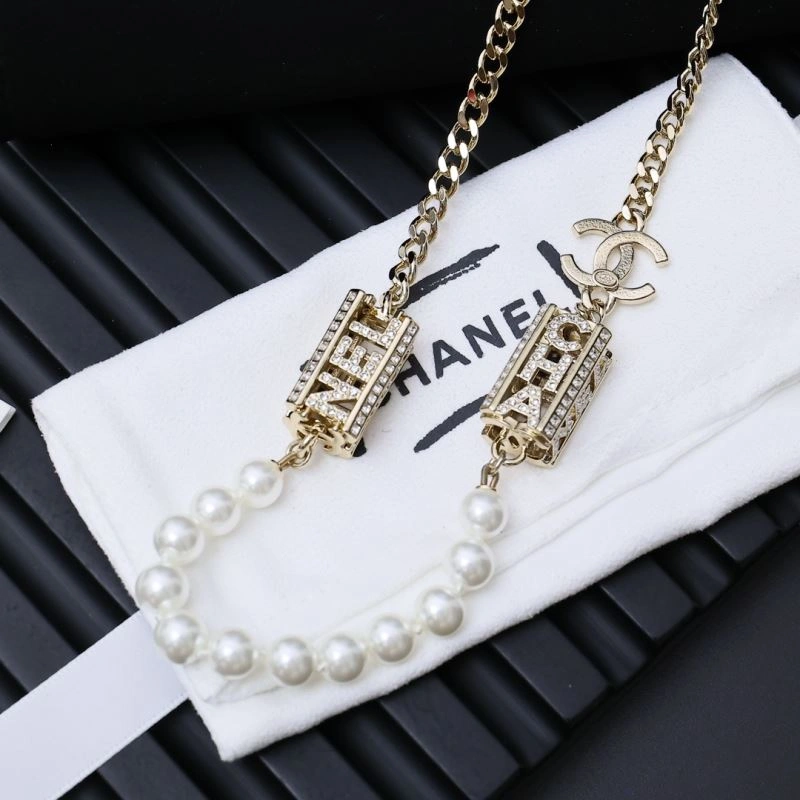 Cut-rate Chanel Necklaces