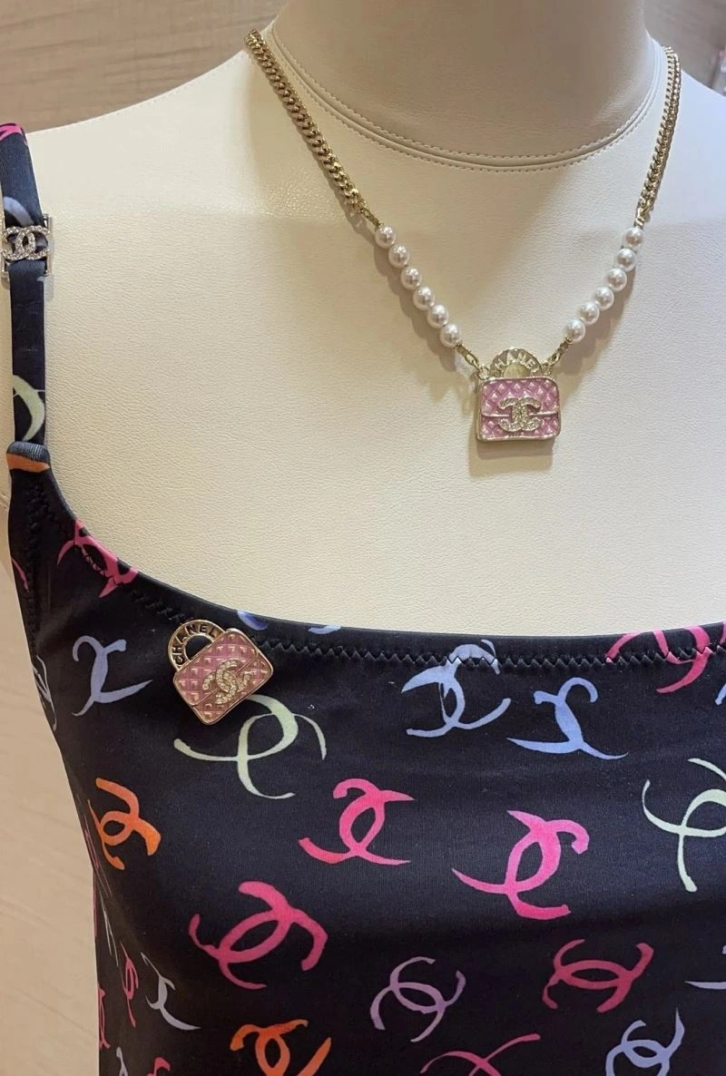 Brand-authenticated Chanel Necklaces
