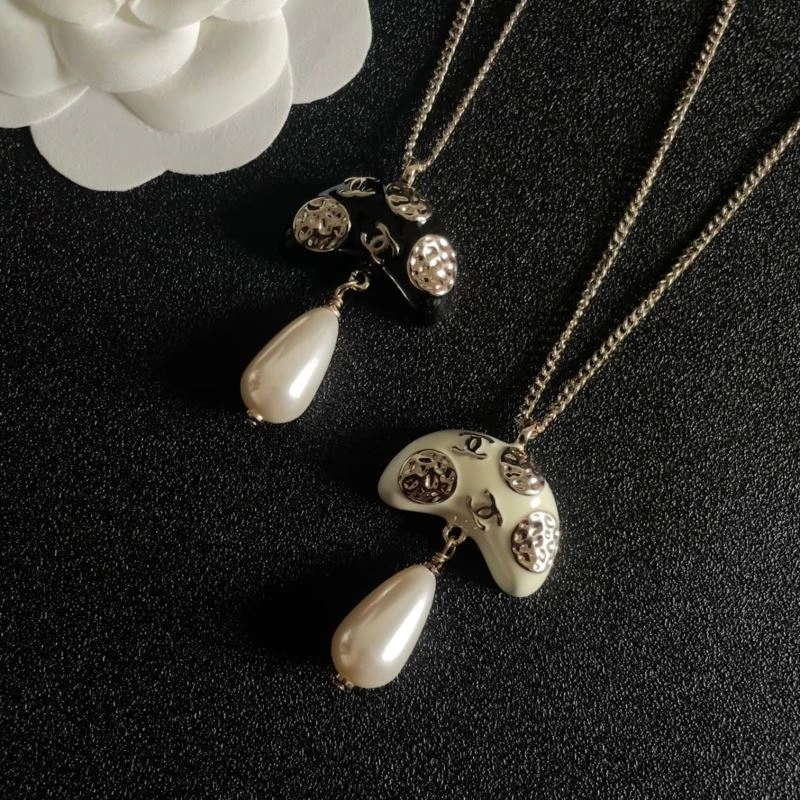 Indistinguishable Chanel Necklaces
