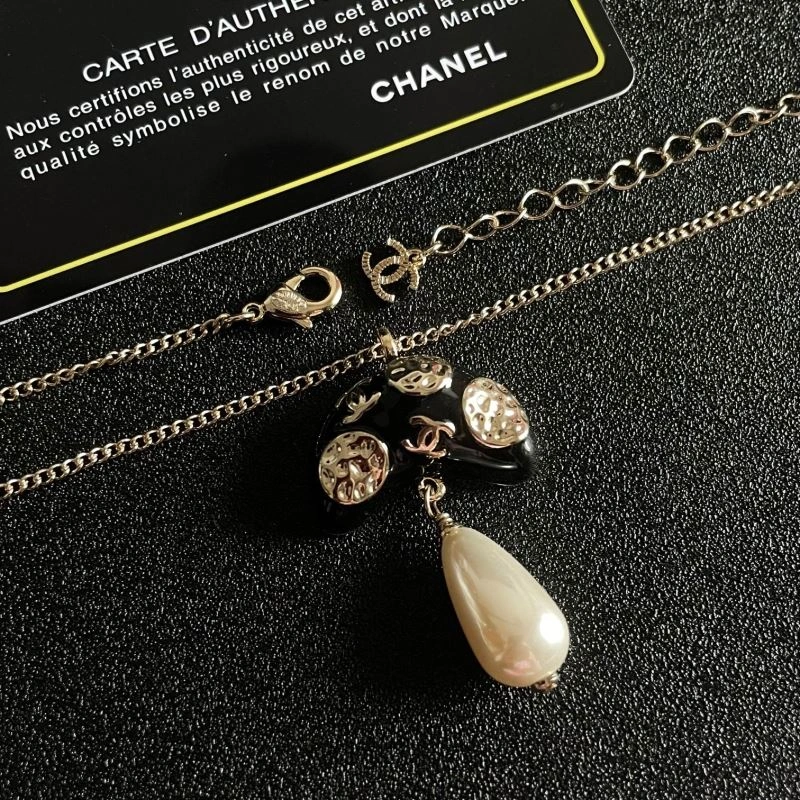 Indistinguishable Chanel Necklaces