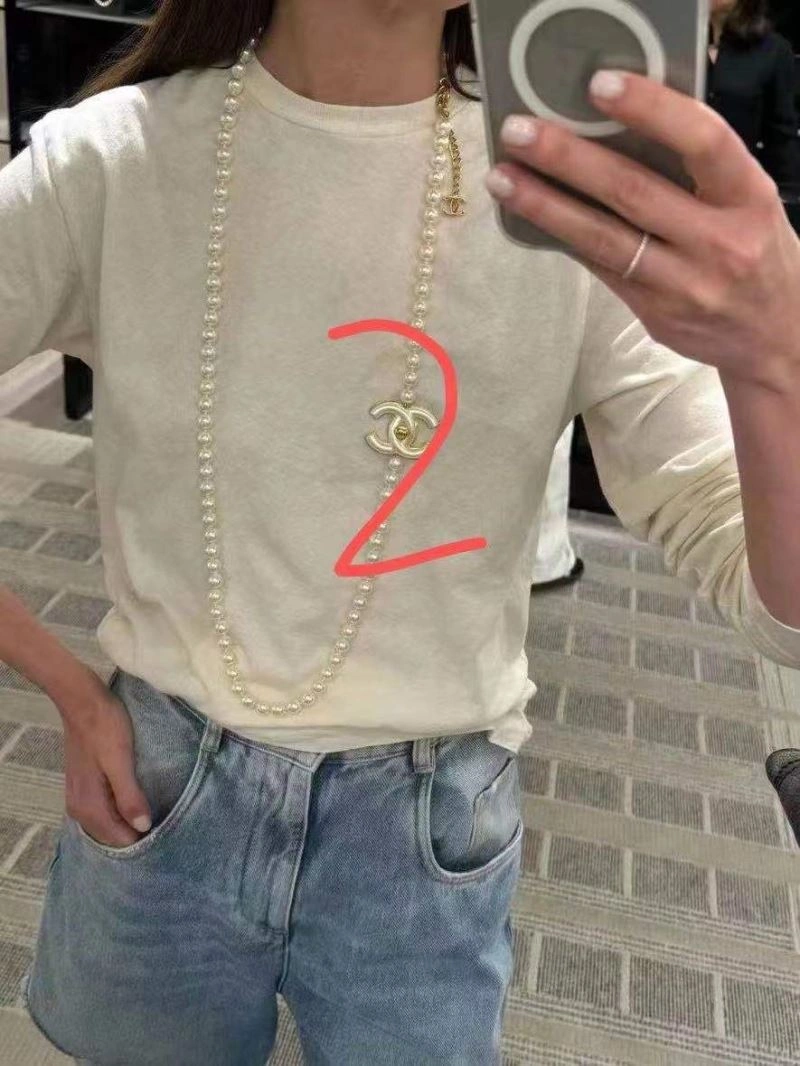 Accurate model Chanel Necklaces