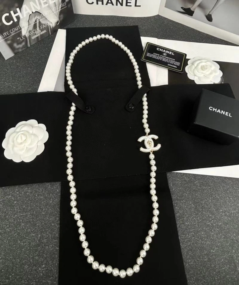 Accurate model Chanel Necklaces