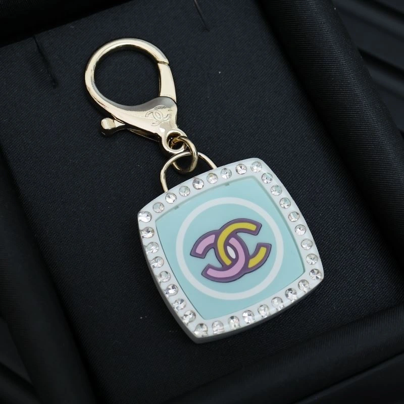 Bargain Chanel Necklaces