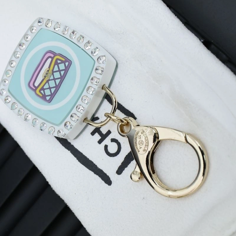 Bargain Chanel Necklaces