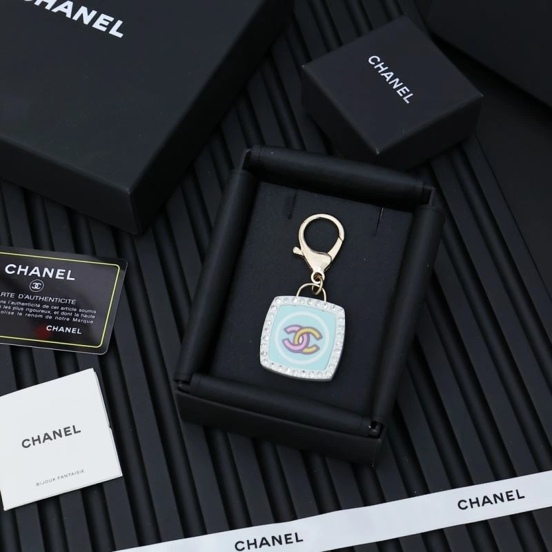Bargain Chanel Necklaces