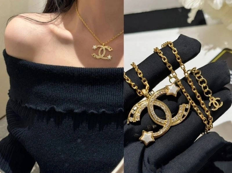Original Chanel Necklaces