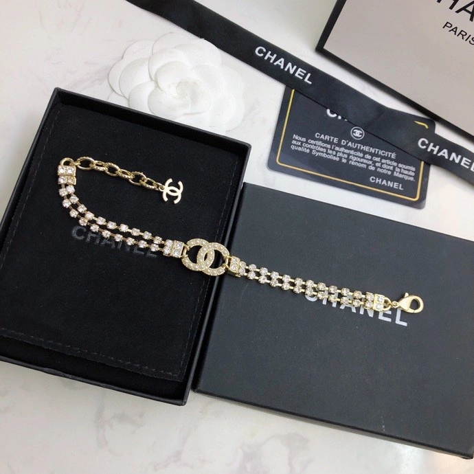 Value-priced Chanel Necklaces