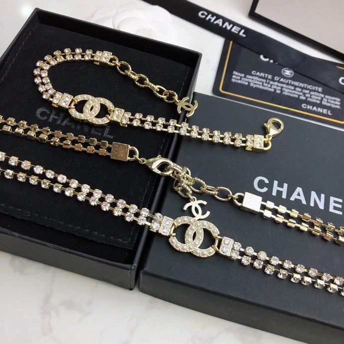 Value-priced Chanel Necklaces