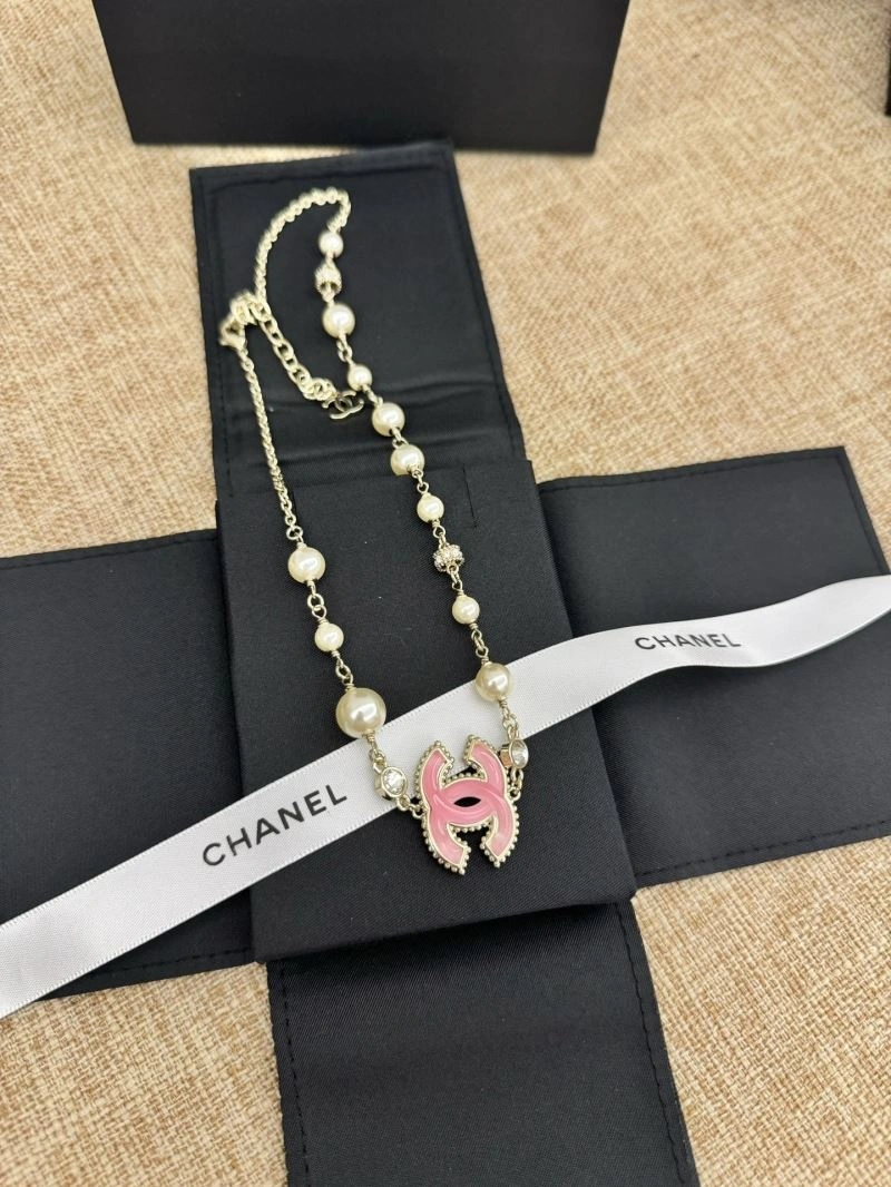 Top match Chanel Necklaces