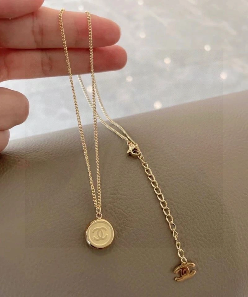 Inexpensive Chanel Necklaces