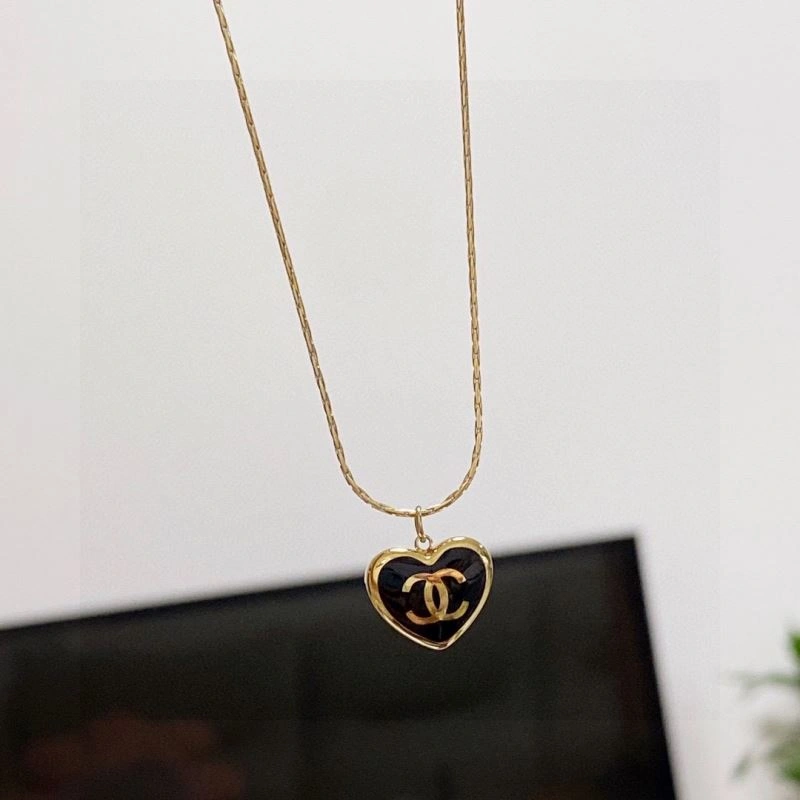 Low-cost Chanel Necklaces