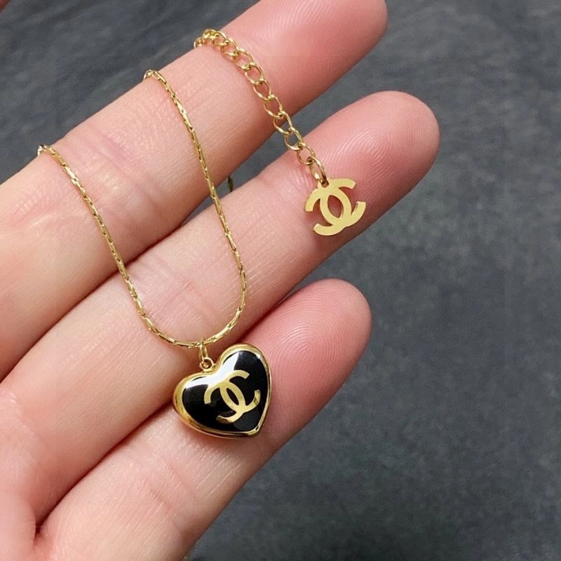 Low-cost Chanel Necklaces