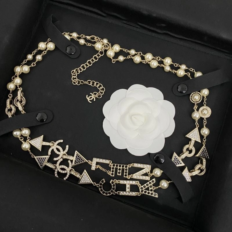 Top mirror Chanel Necklaces
